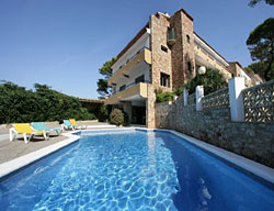 Hotel Sa Riera - Begur - Girona